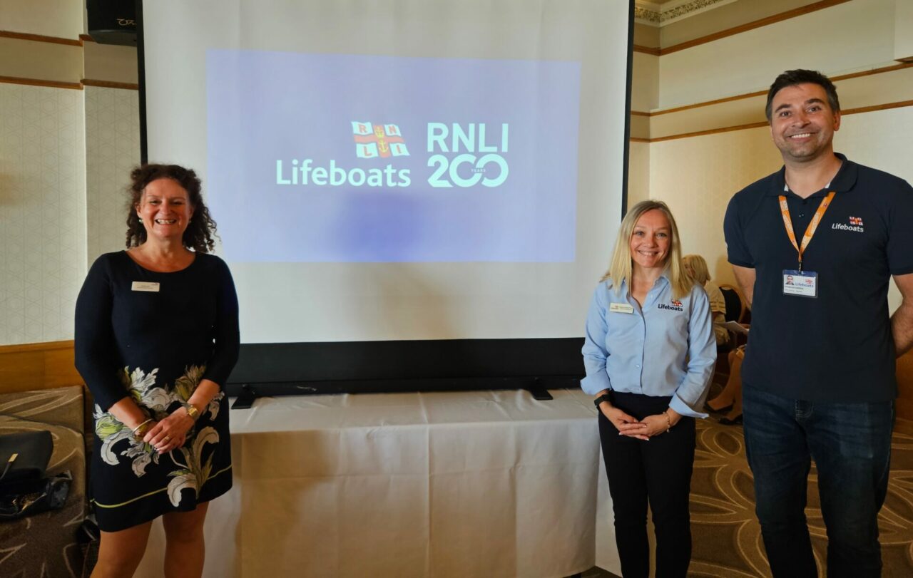 Forfar - Inner Wheel - District 1